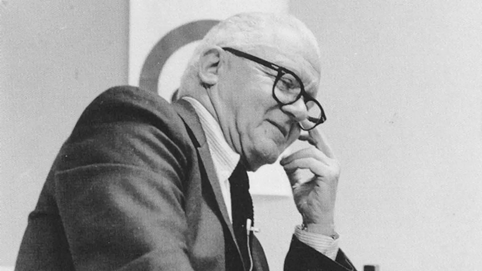 Paul Rand, un maestro del diseño gráfico | Creatyum Media